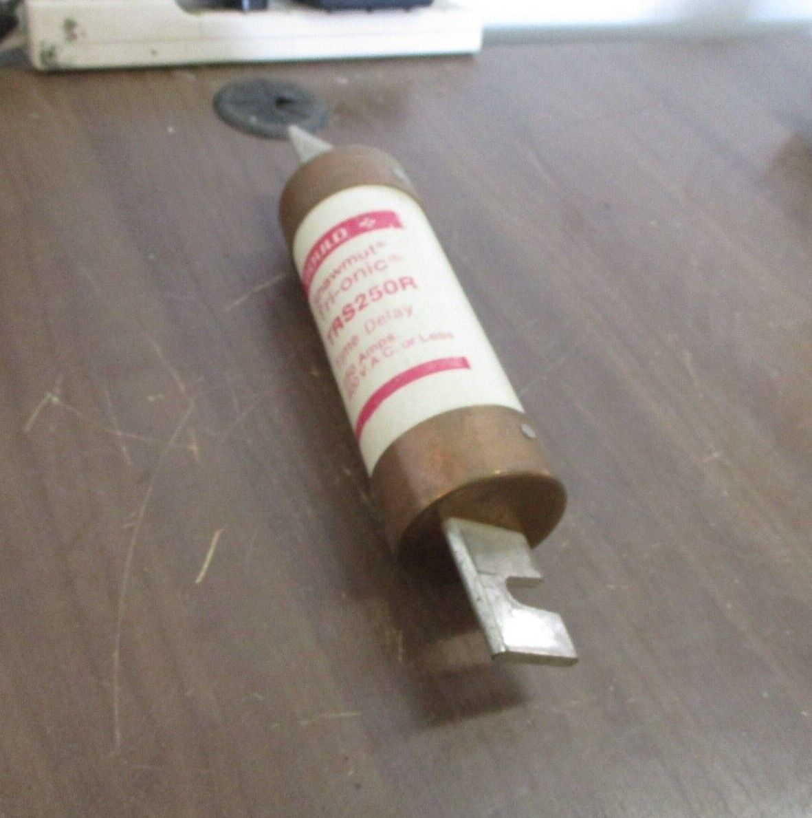 Gould Shawmut Tri-Onic Time Delay Fuse TRS250R 250A 600V Used