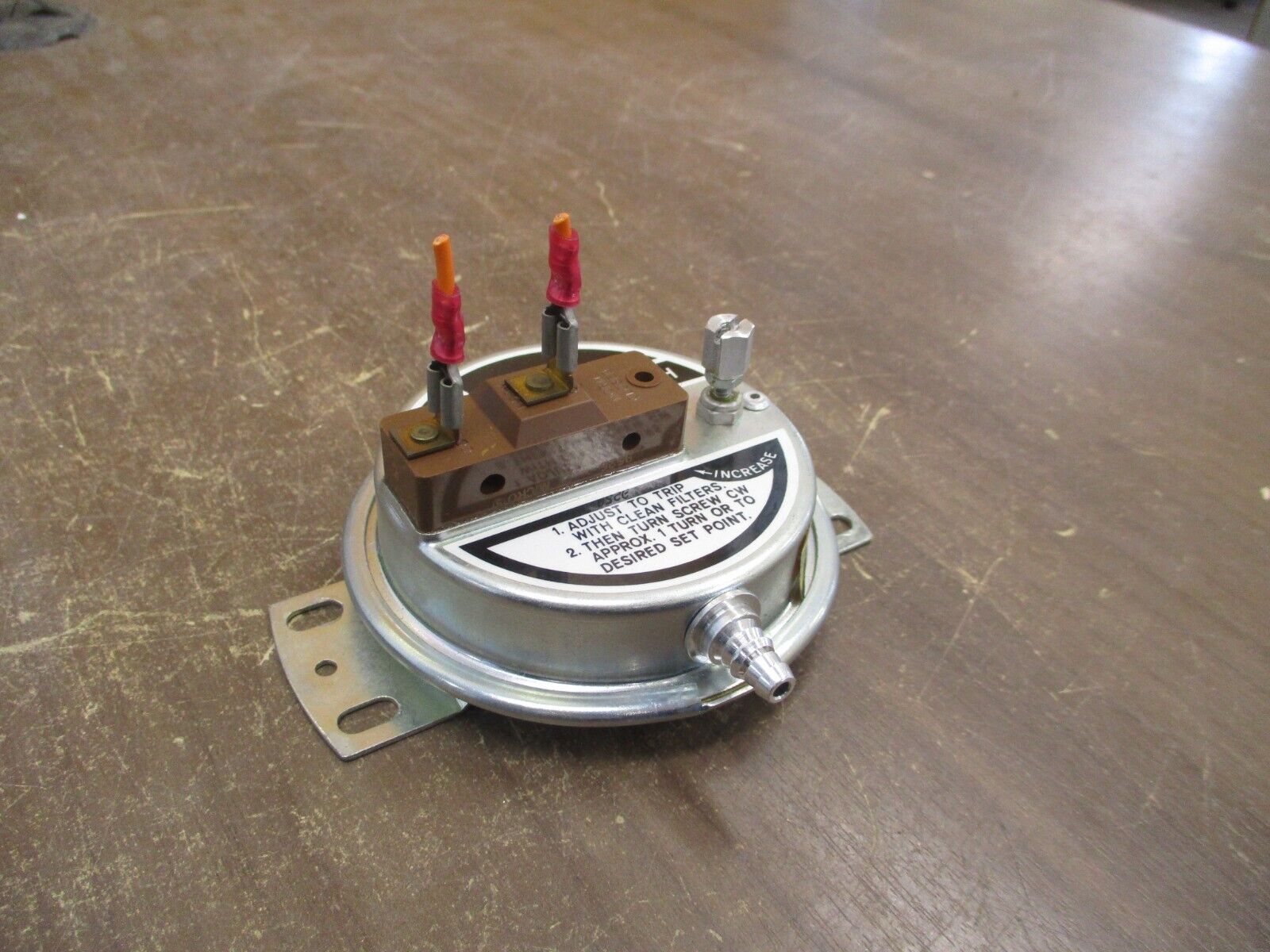 Liebert / Tridelta Filter Clog Switch AP4268 Used
