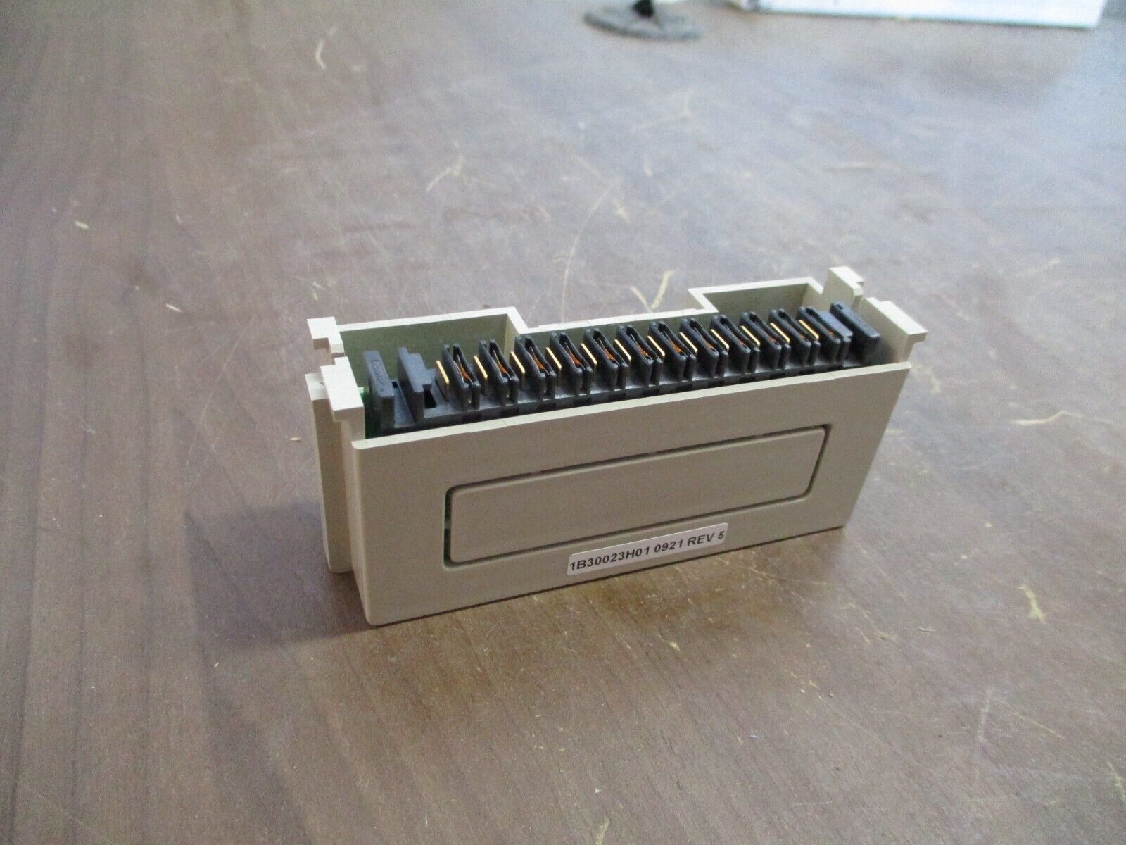 Emerson Ovation Bus Terminator Module 1B30023H01 Rev. 5 Used