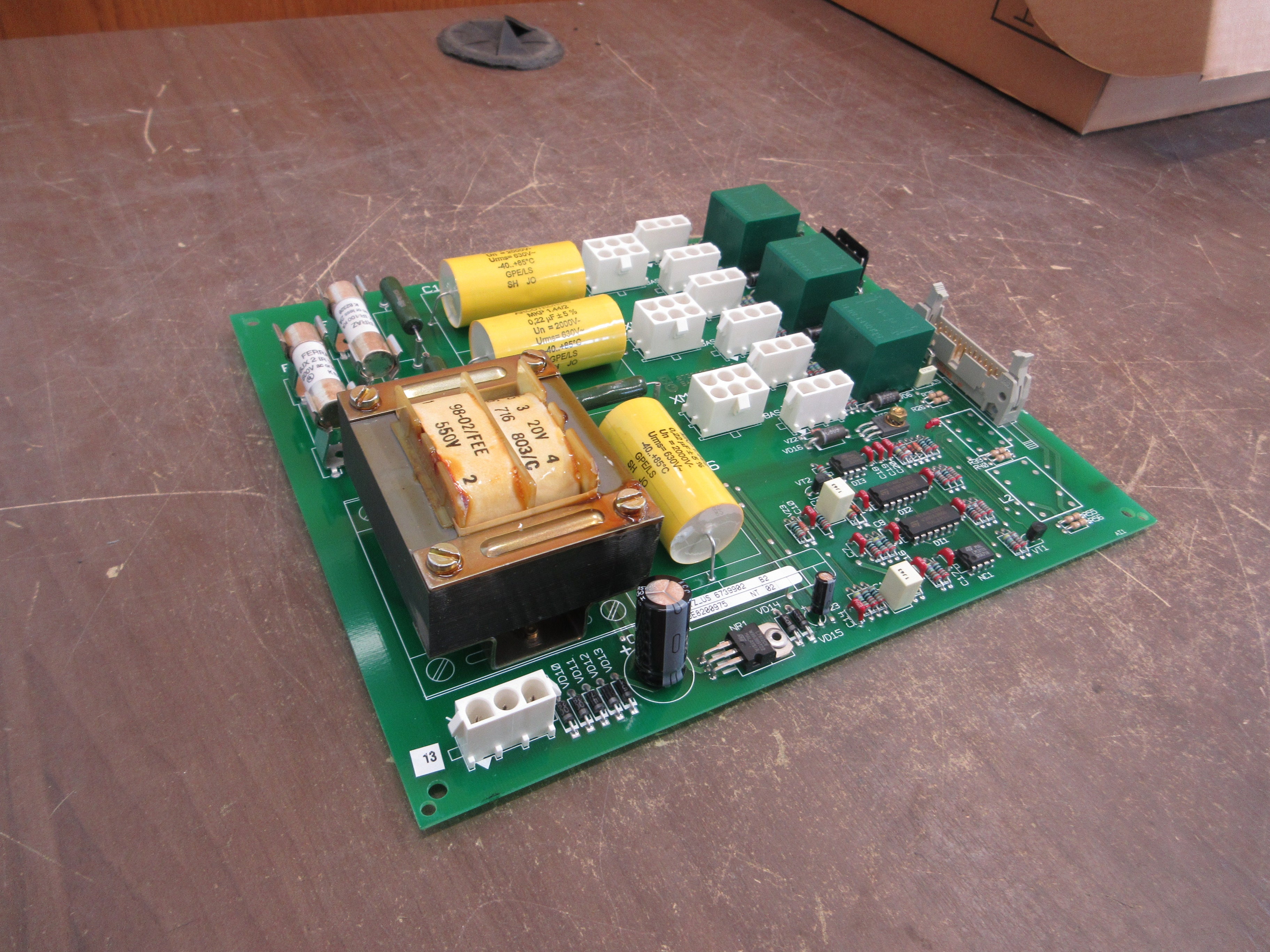 Merlin Gerin BAIZ.US Control Board 6739902 Rev. B2 New Surplus