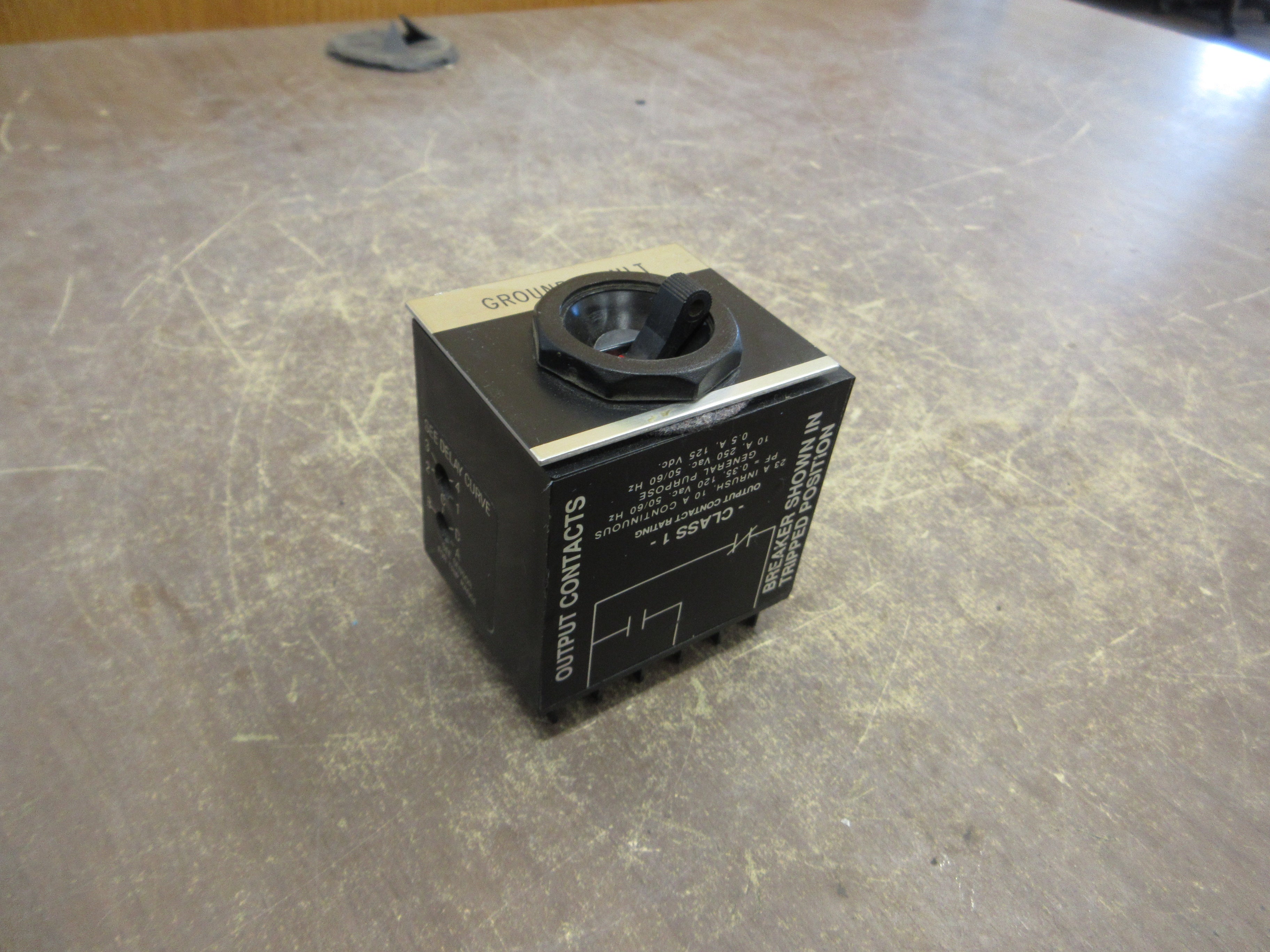 Instrument Transformers Ground Fault Relay GFM 262 Used