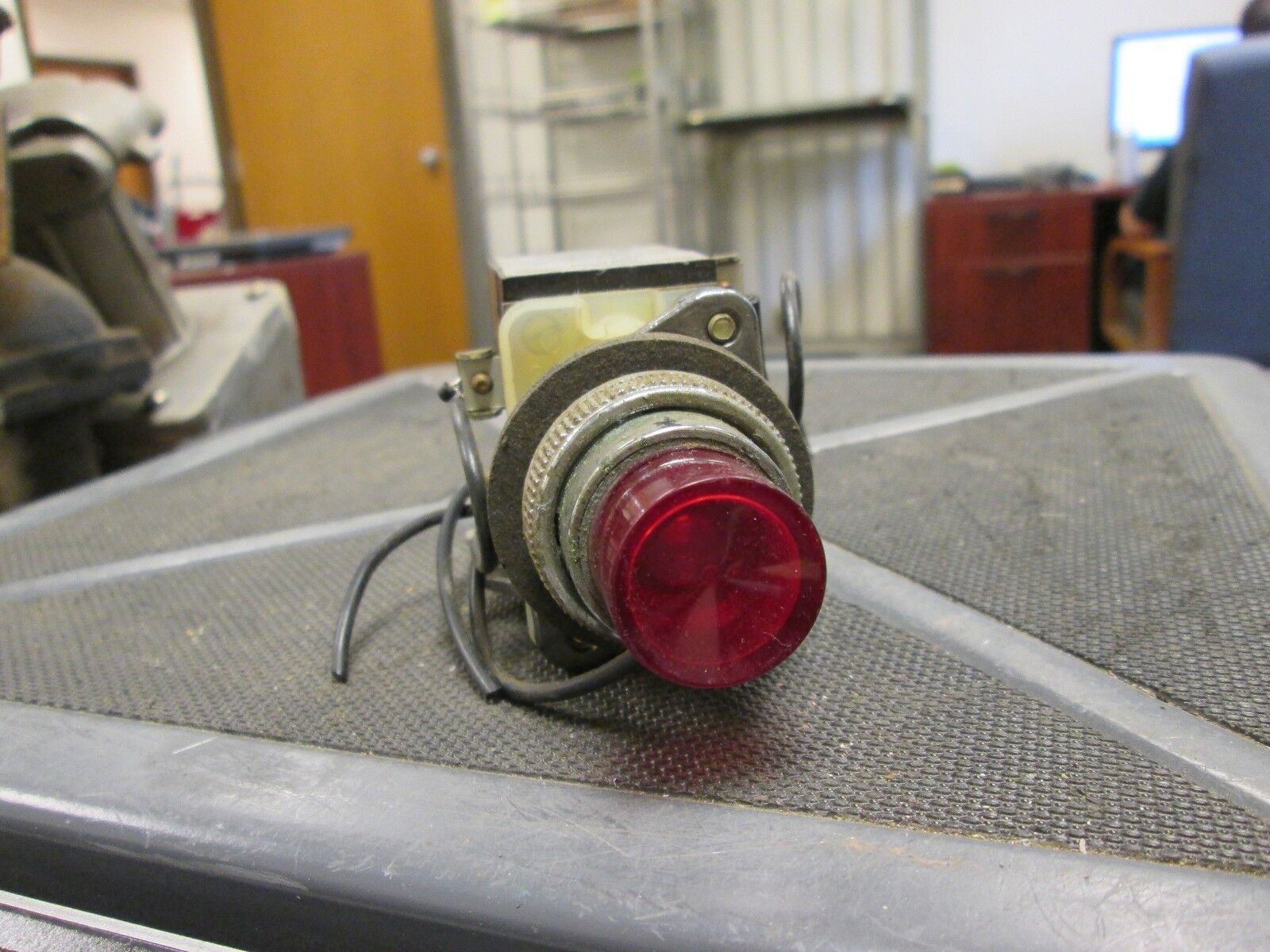 Westinghouse Push Button OT3PF 120 VAC 60 Hz