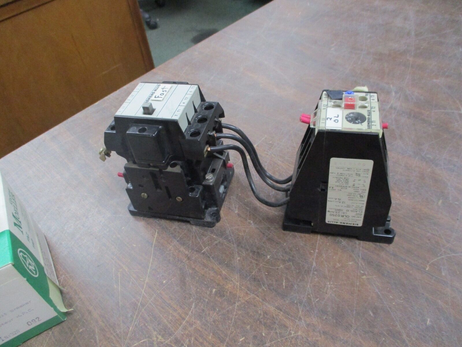 Siemens Contactor CXL10*3 OLR 0250 120V Coil 27A 600V Used