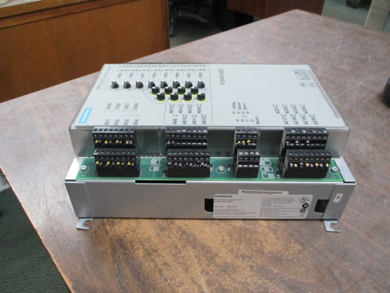 Siemens APOGEE Automation Model 1210 E Power MEC 549-627 PXM, HOA, ENE