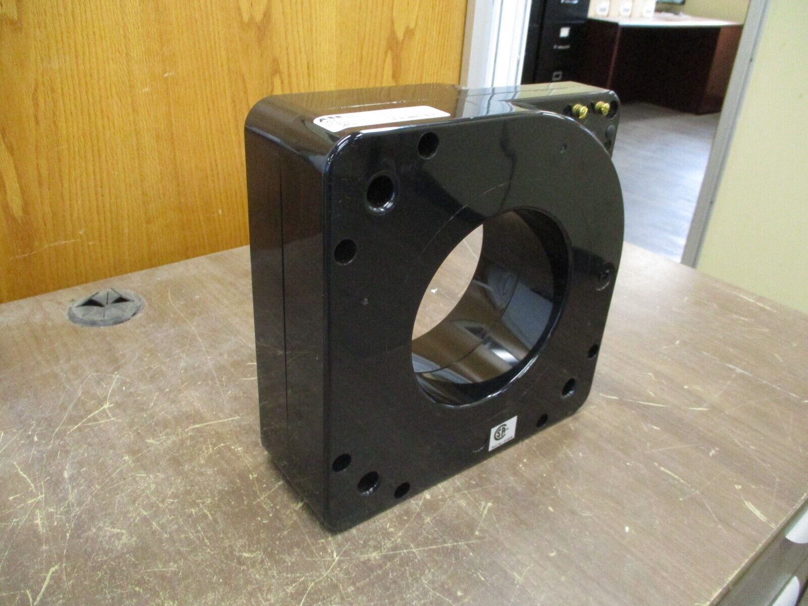 ABB SAB-1 Current Transformer 923A329G17-M Ratio 3000:5A 600V 60Hz 10k