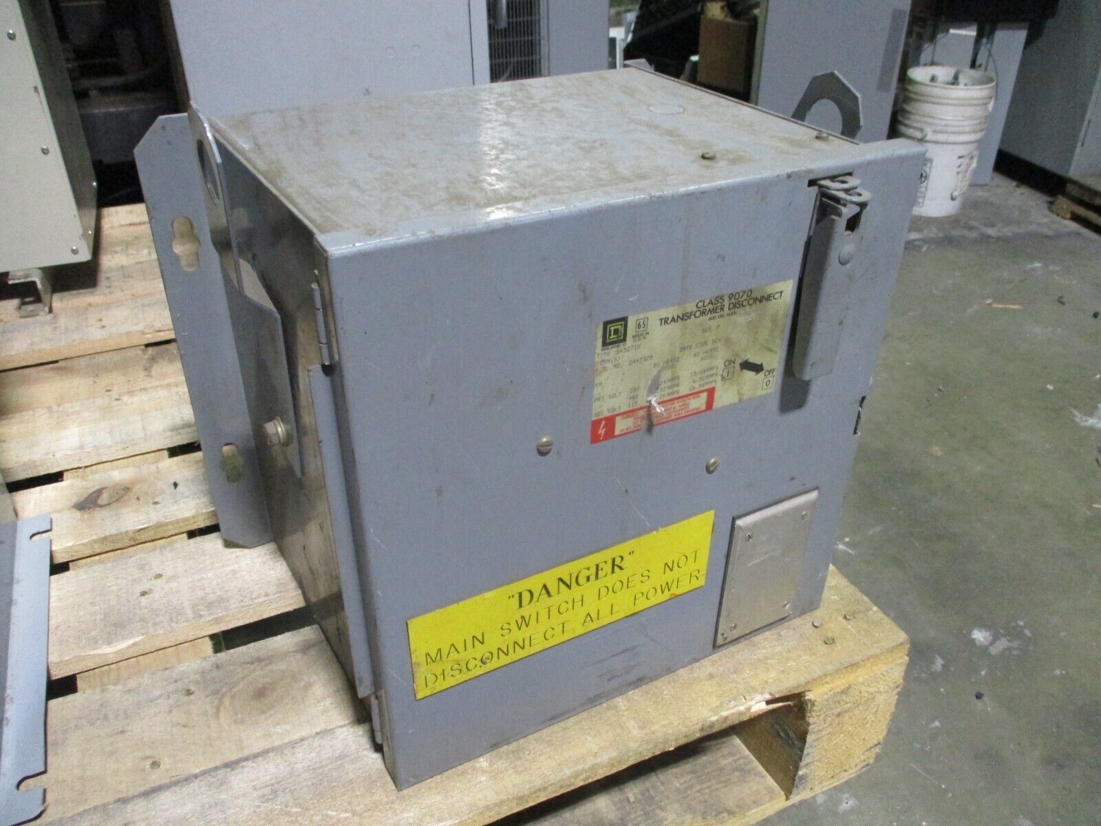 Square D Transformer Disconnect 9070 SK5271X 3kVA Pri: 230/460V Sec: 1