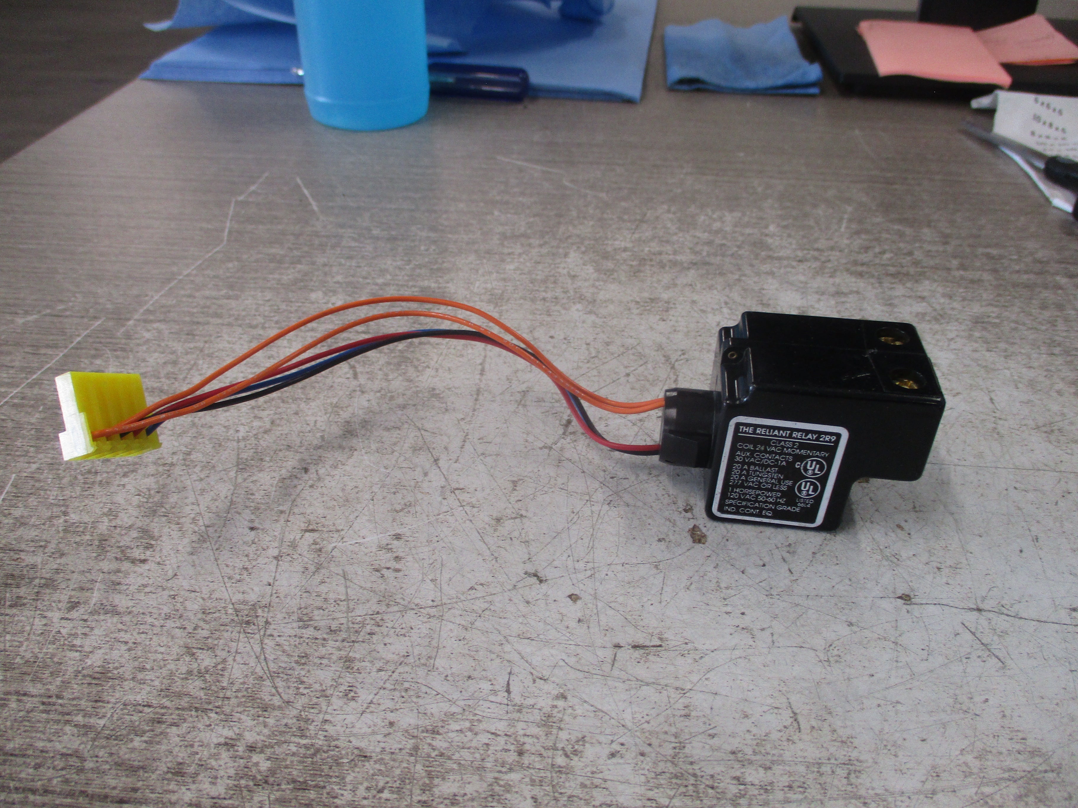 The Reliant Relay Co. Momentary Relay 2R9 24V Coil Used